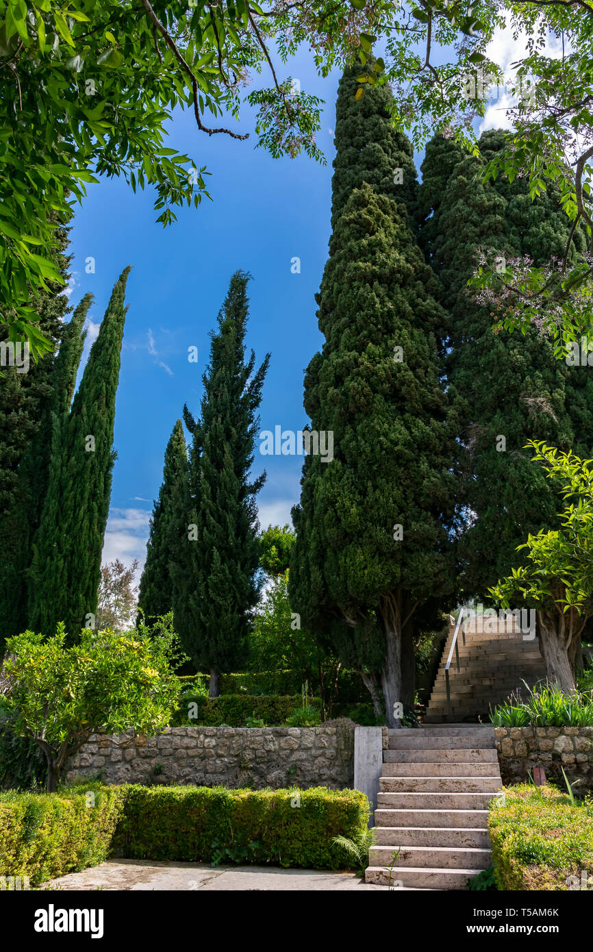 Granada gardens spring hi-res stock photography and images - Alamy