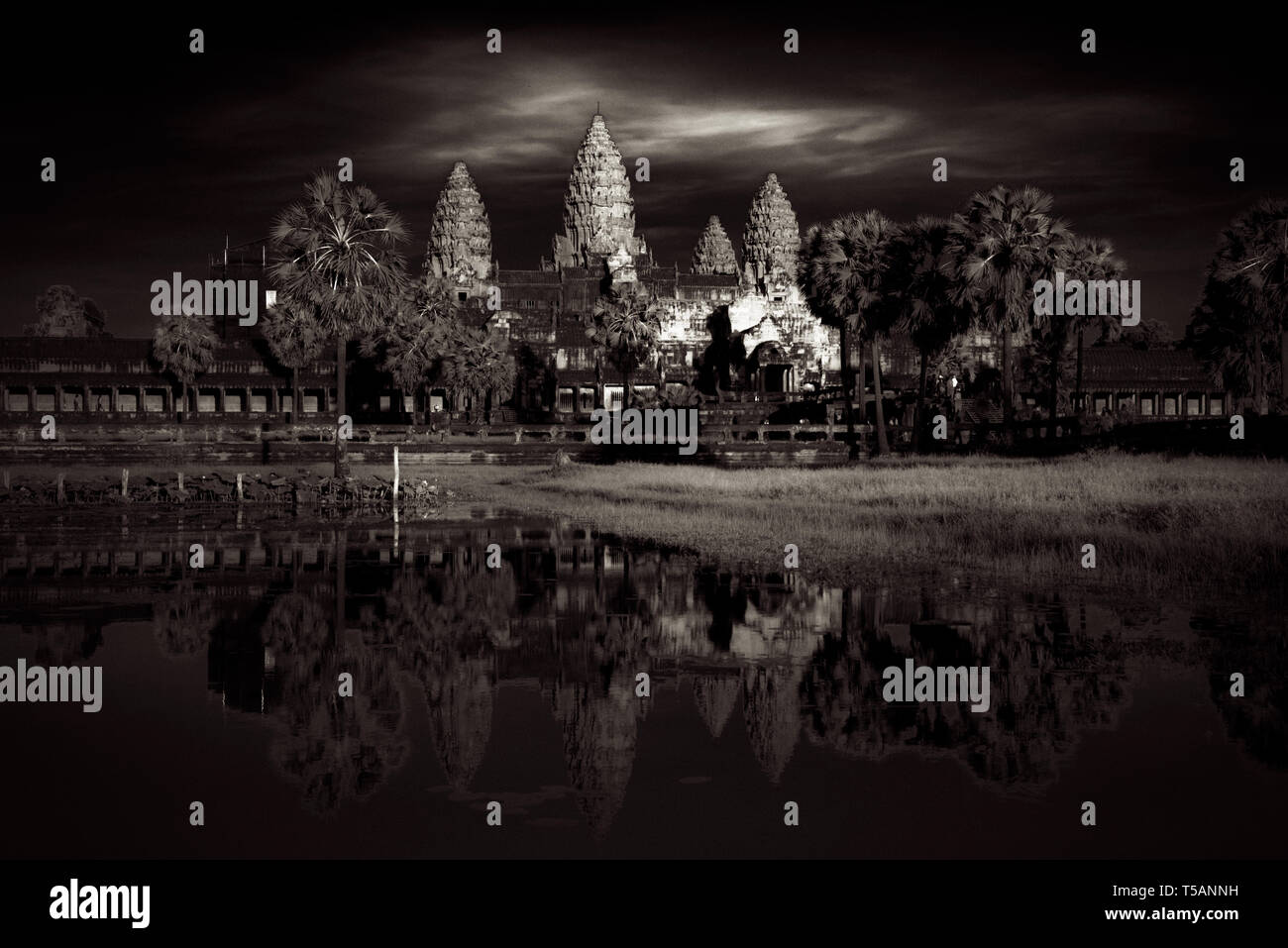 Angkor Wat Black & White Stock Photo - Alamy