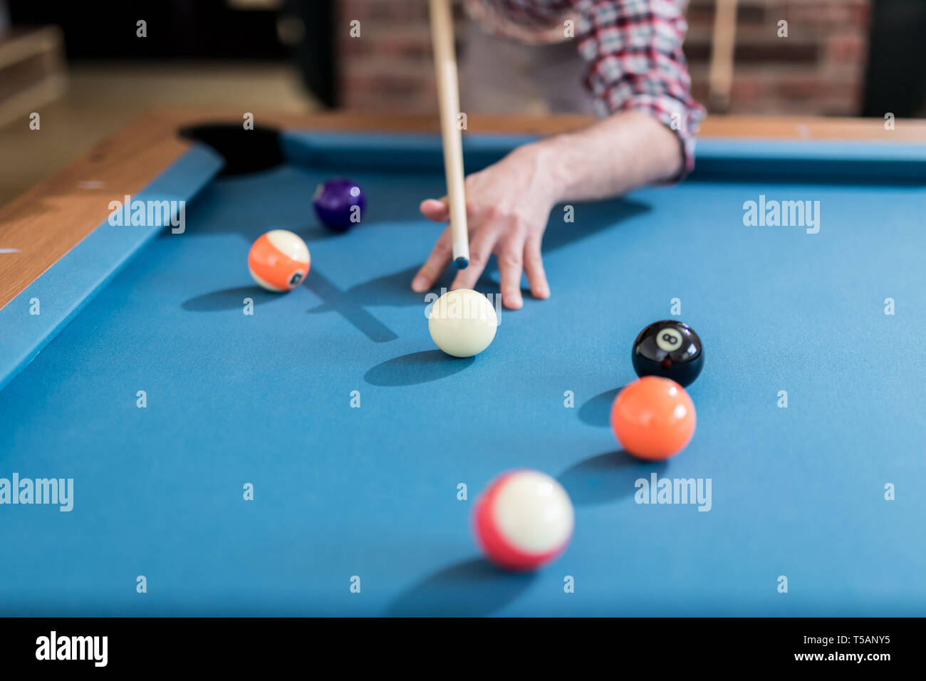 Billiards technique hi-res stock photography and images - Alamy