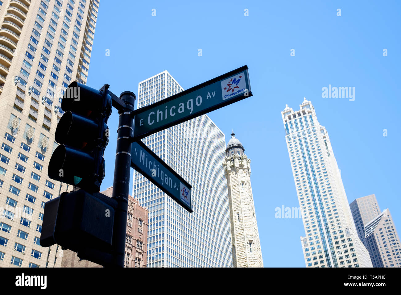 Michigan Avenue on the corner of Chicago Avenue sign (Magnificent Mile ...