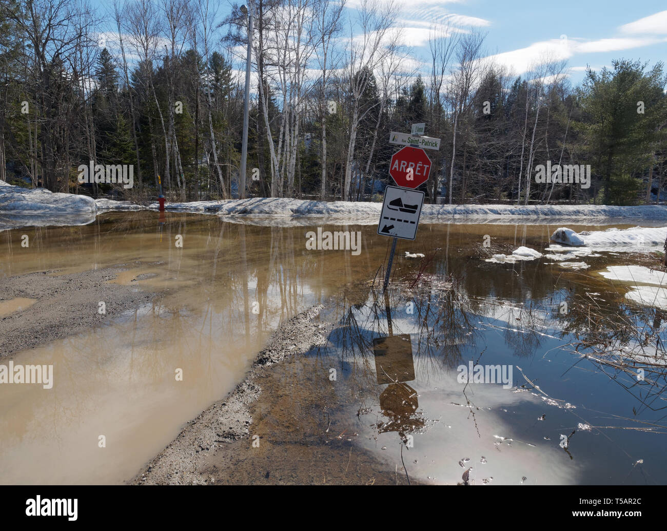 Rural quebec spring hi-res stock photography and images - Alamy