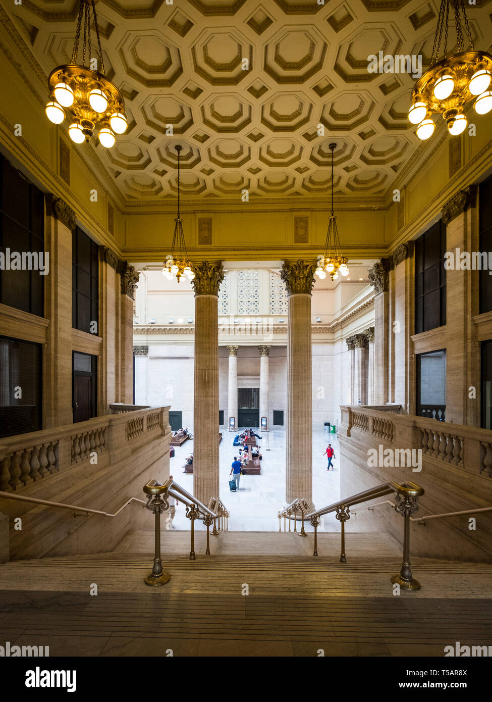 Chicago station union stairs hi-res stock photography and images - Alamy