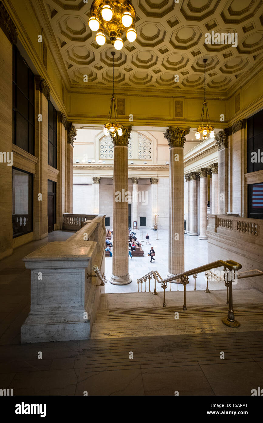 Chicago station union stairs hi-res stock photography and images - Alamy