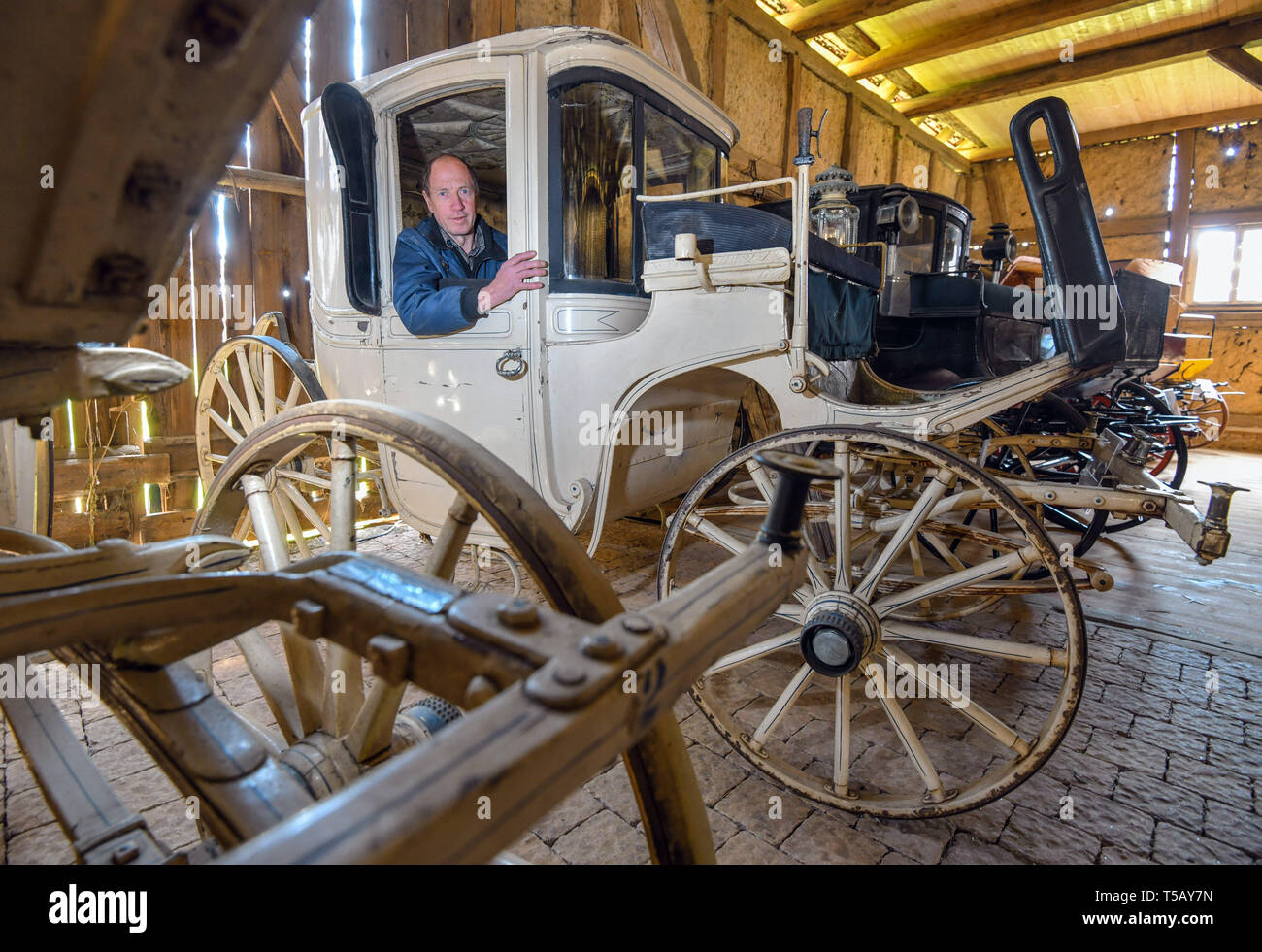 1850 carriage hi-res stock photography and images - Alamy