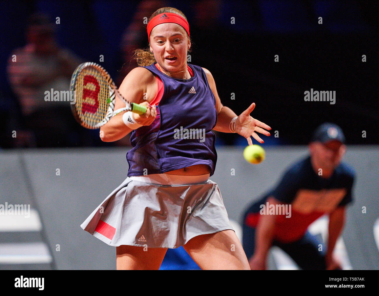 Jelena ostapenko forehand hi-res stock photography and images - Alamy