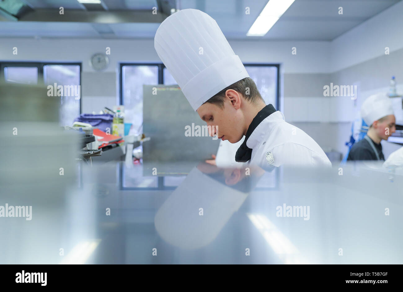 Basthorst, Germany. 11th Apr, 2019. Chef Johnny Melchert works in the ...