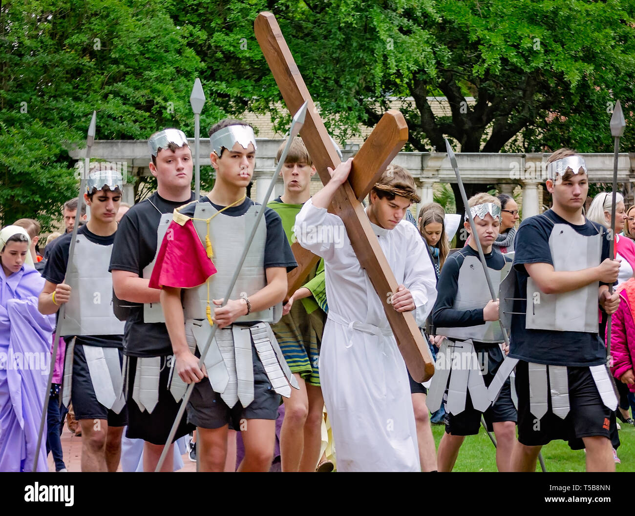 St dominic cross hi-res stock photography and images - Alamy