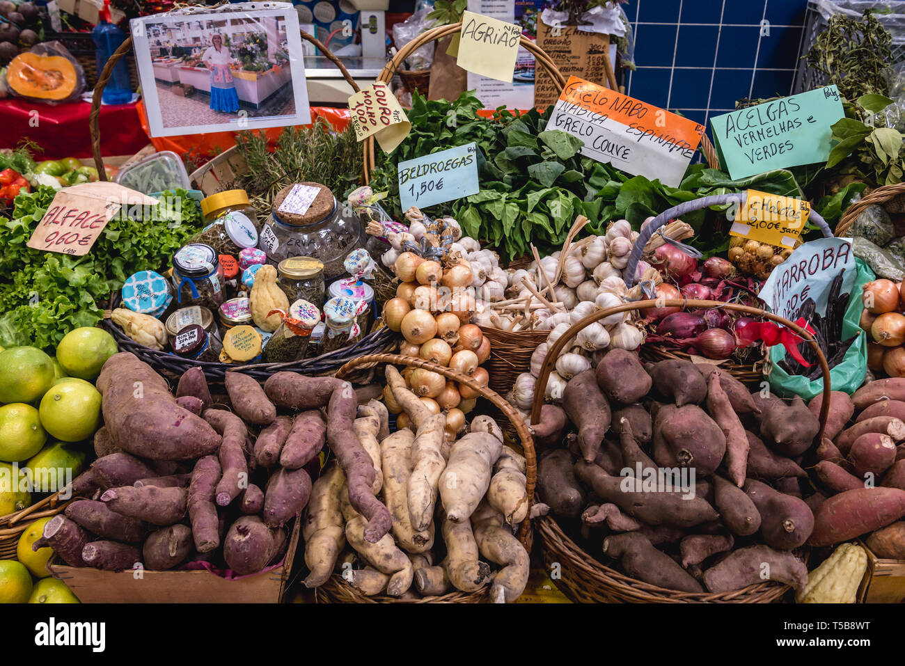 Vegetables on Mercado do Livramento indoor market in Setubal near ...