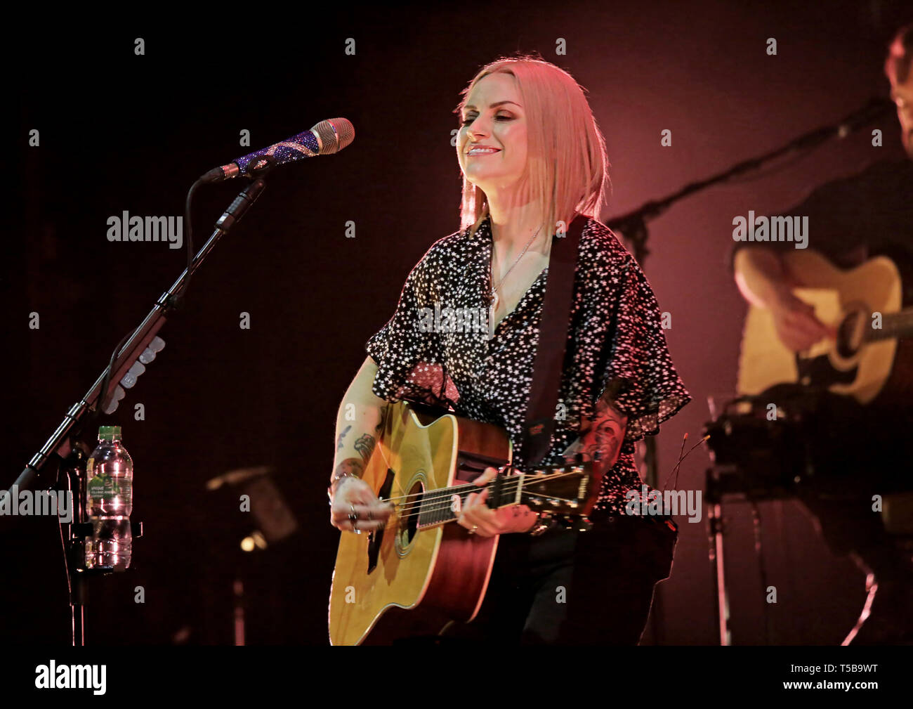 Amy macdonald singer 2019 hi-res stock photography and images - Alamy