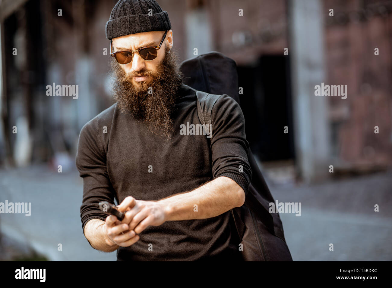Killer on black hi-res stock photography and images - Alamy