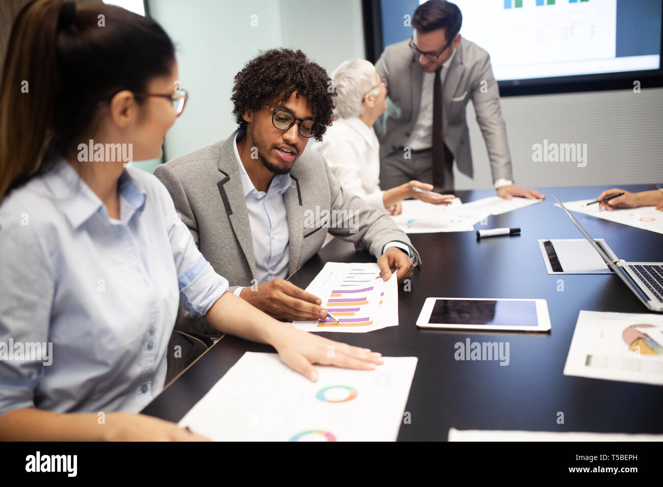 Work teamwork hi-res stock photography and images - Alamy