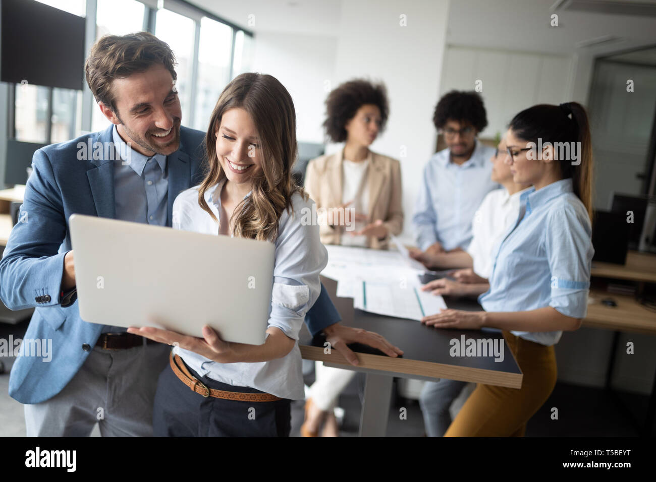 Work teamwork hi-res stock photography and images - Alamy