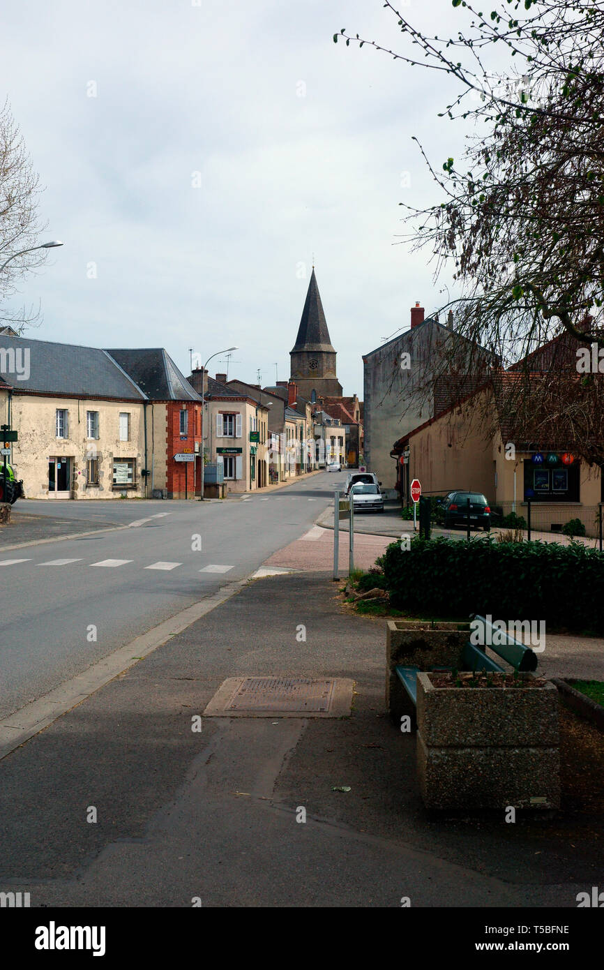 CHURCH, EGLISE DE MAGNAC LAVAL Stock Photo - Alamy