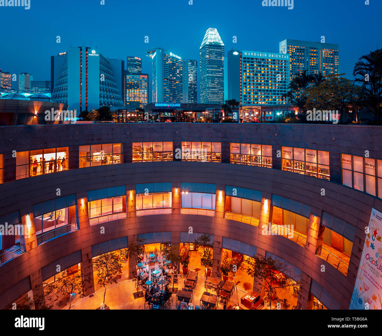 SINGAPORE, SINGAPORE - CIRCA SEPTEMBER, 2017: Esplanade Building ...