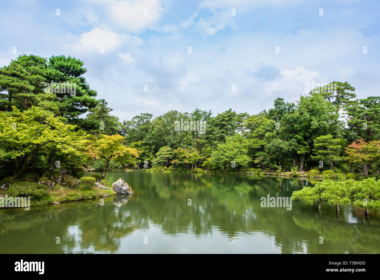 Kenrokuen Garden in Kanazawa, Japan Stock Photo - Alamy