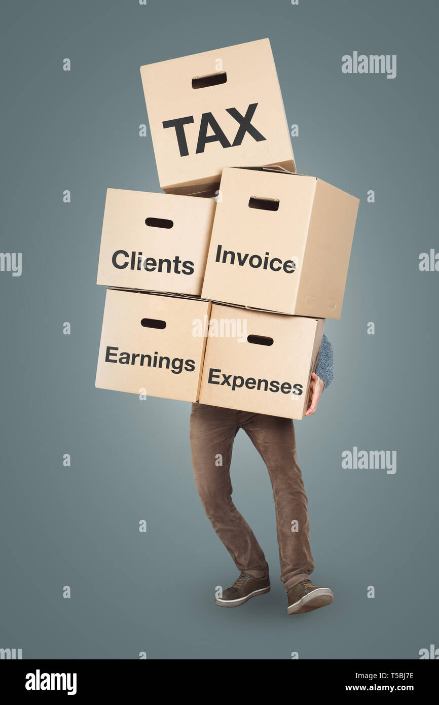 Carrying files paperwork hi-res stock photography and images - Alamy