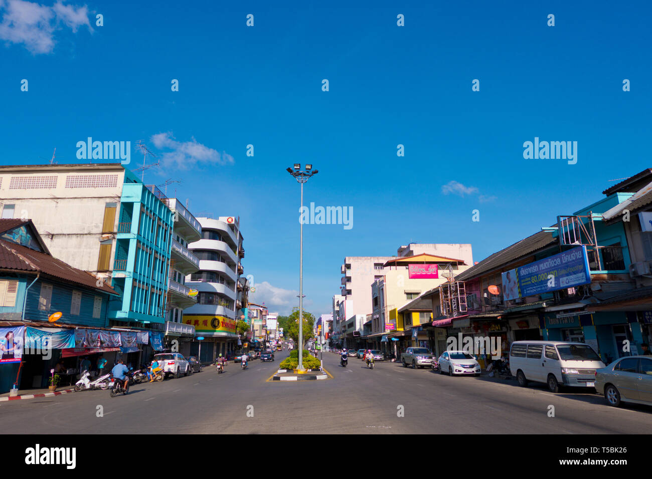 Street scene thailand not bangkok hi-res stock photography and images ...