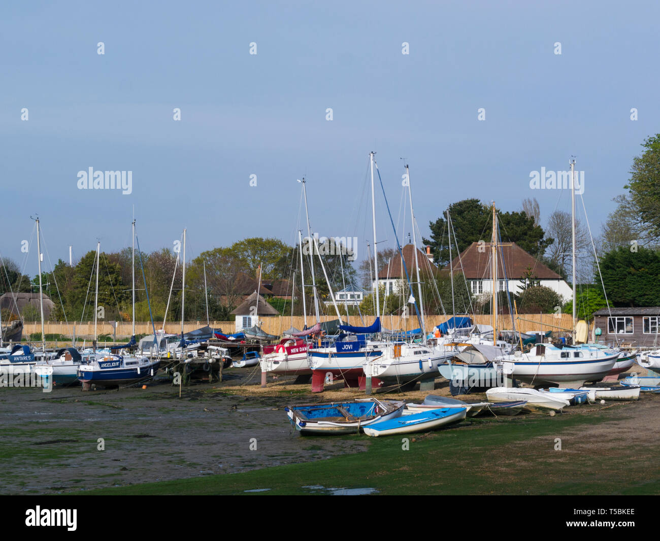 Dell quay marine hi-res stock photography and images - Alamy