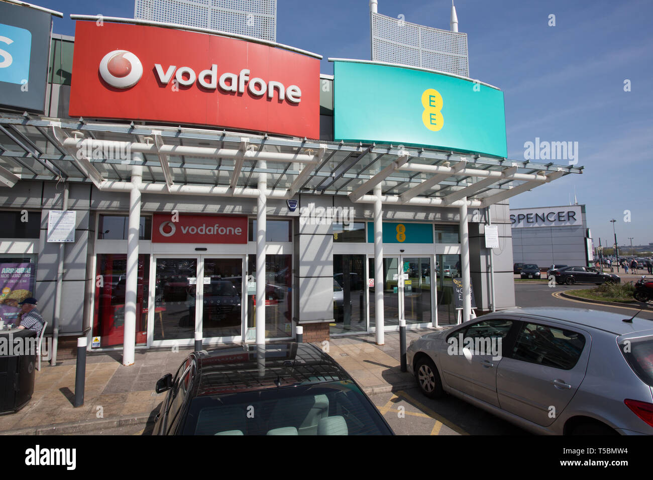 Busy car park parkgate shopping hi-res stock photography and images - Alamy