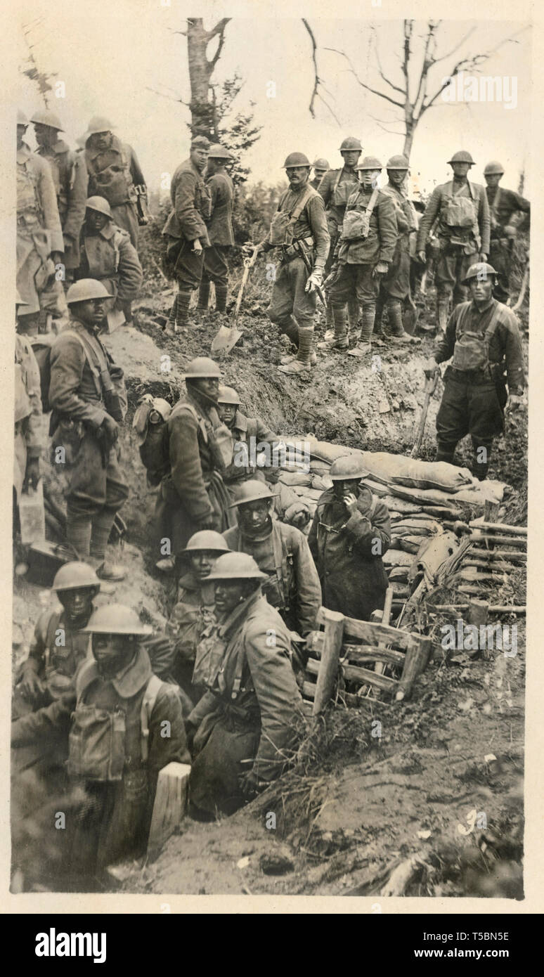 World War 1 Soldiers In Action