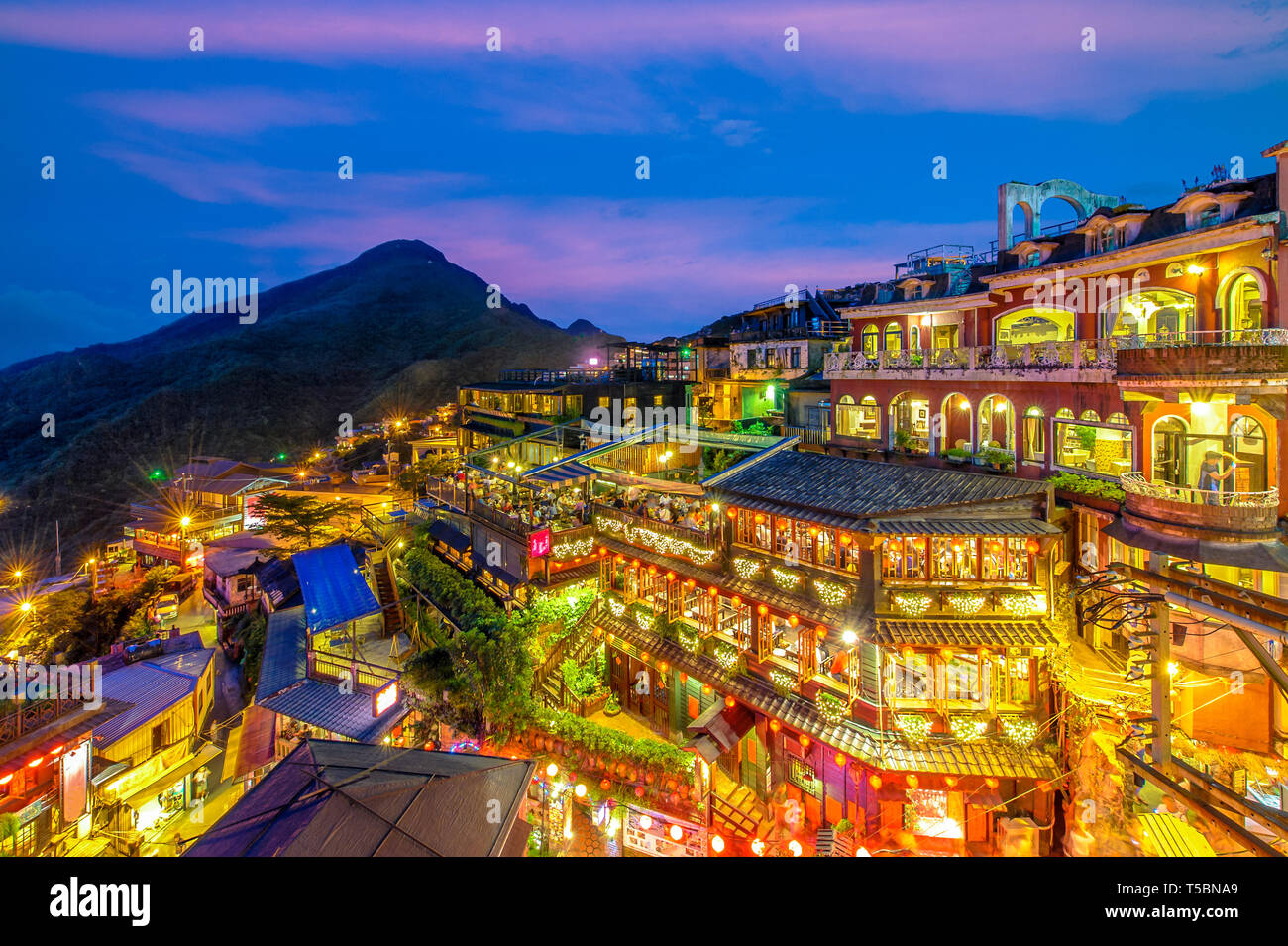Taiwan taipei traditional tea house hi-res stock photography and images ...