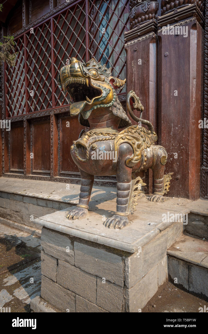 Buddhist temple guard hi-res stock photography and images - Alamy
