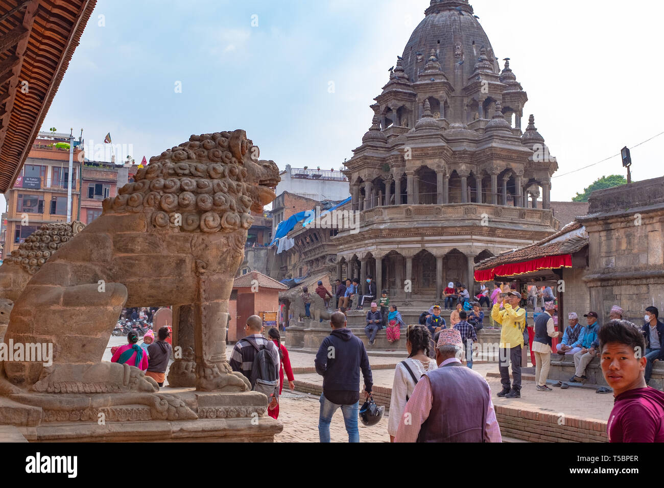 Newari culture hi-res stock photography and images - Alamy