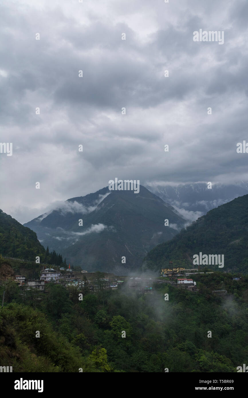 Sikkim valley of flowers sanctuary hi-res stock photography and images ...