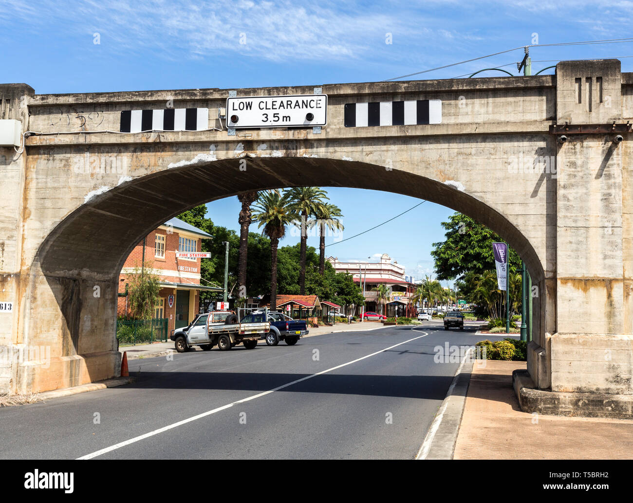 Three centered arch hi-res stock photography and images - Alamy