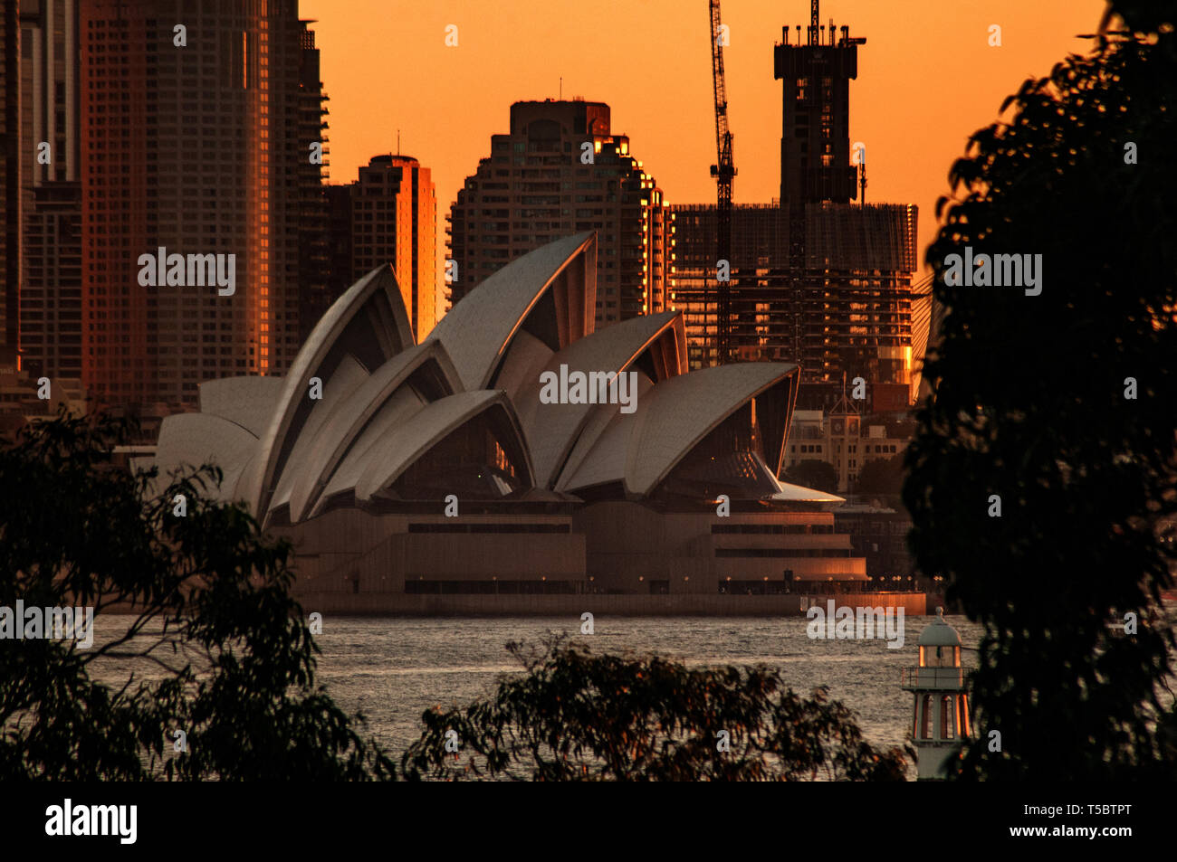 Operahousesunset hi-res stock photography and images - Alamy