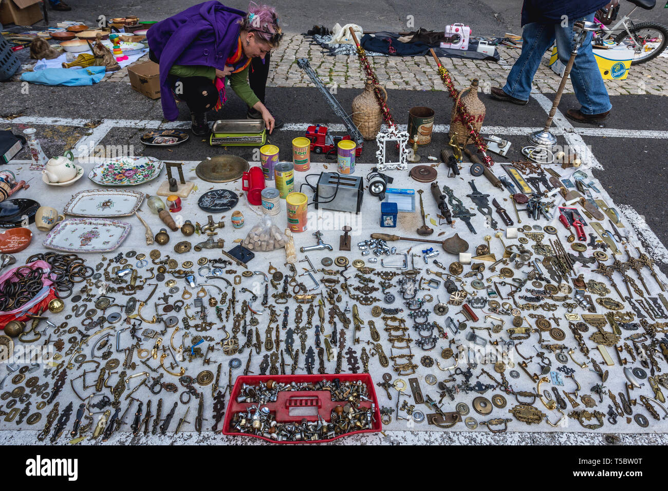 Flea market stand hi-res stock photography and images - Alamy