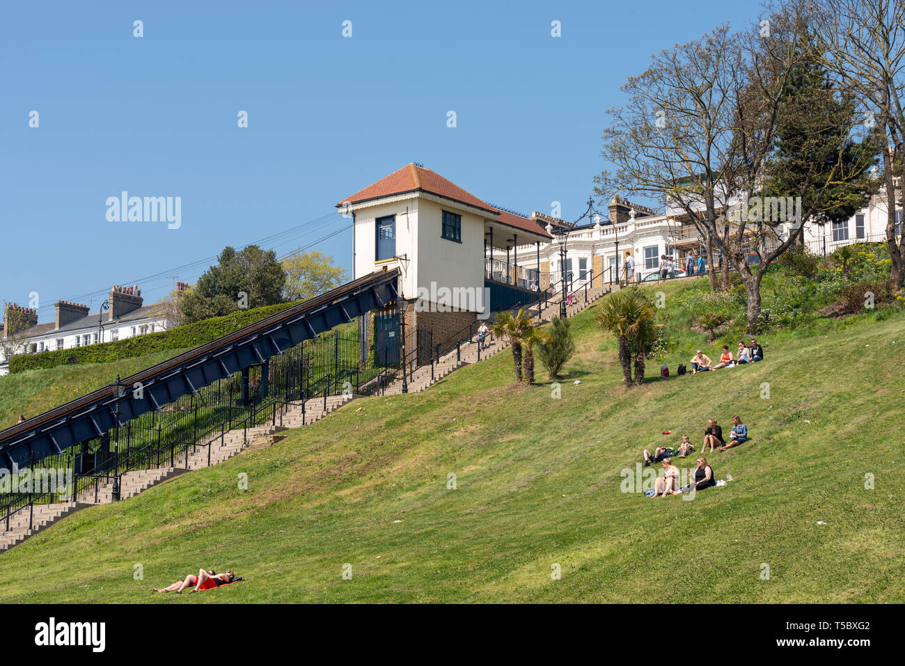 Seafront lift hi-res stock photography and images - Alamy