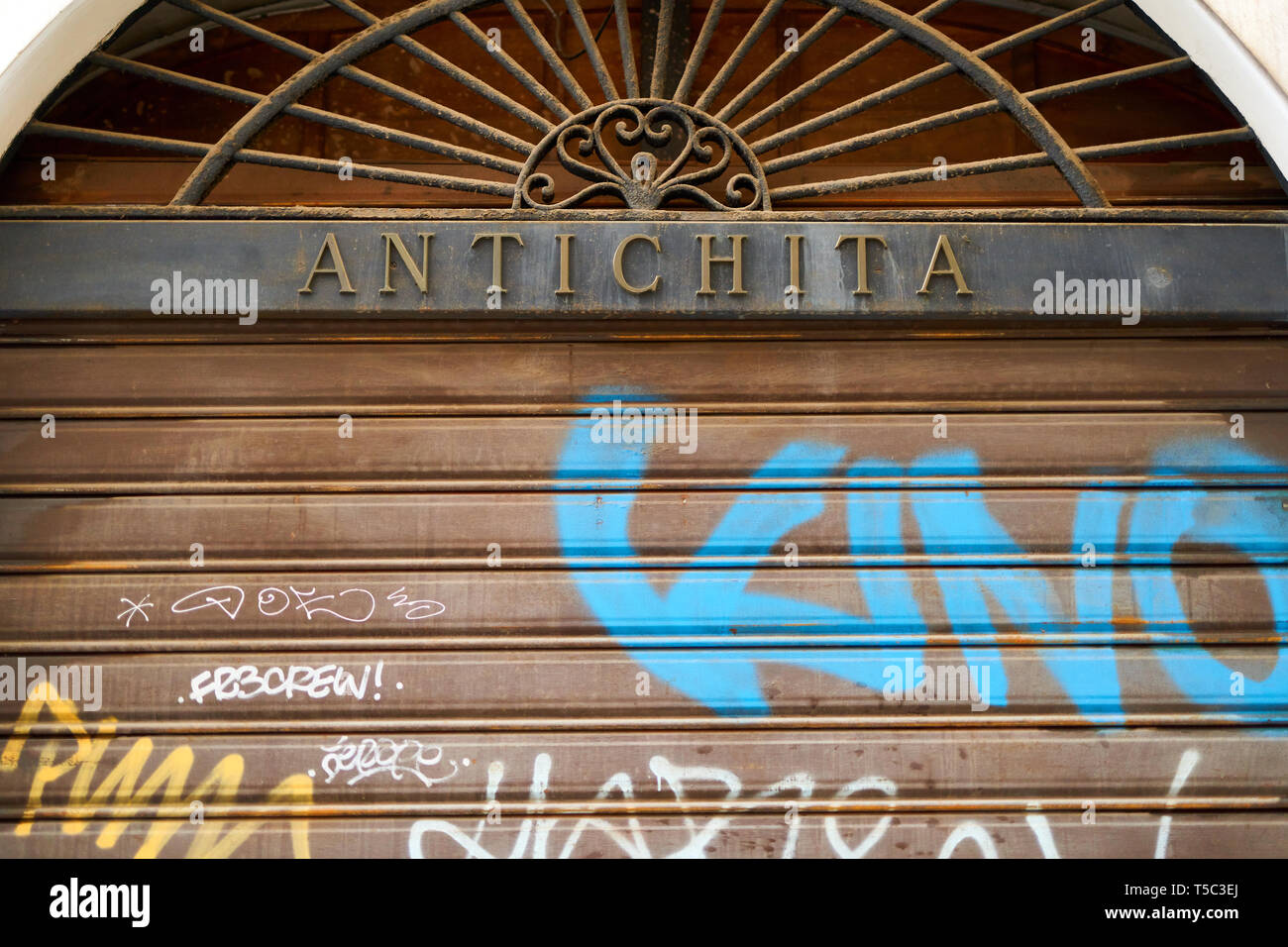 Rome, Italy - April 21, 2019: A stroll in Piazza Navona and via dei ...
