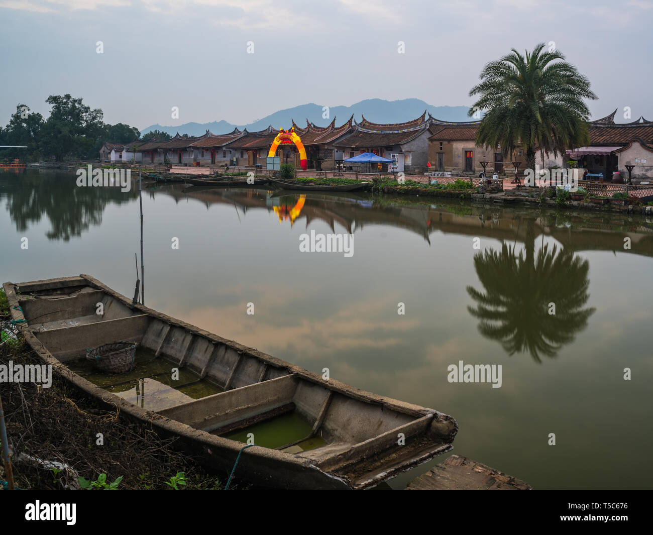 Old farmers, clay hi-res stock photography and images - Alamy