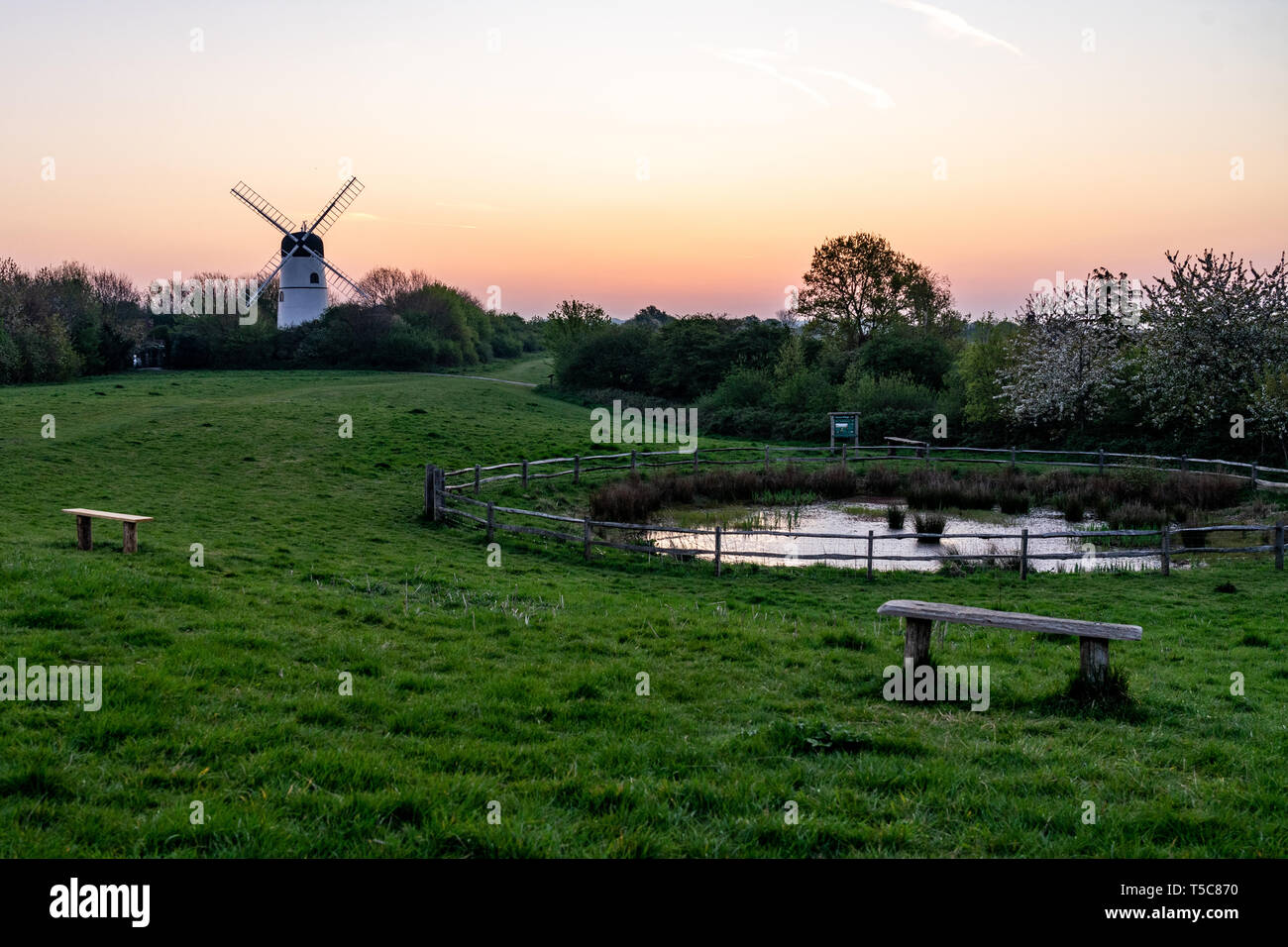 Water tower windmill hi-res stock photography and images - Alamy