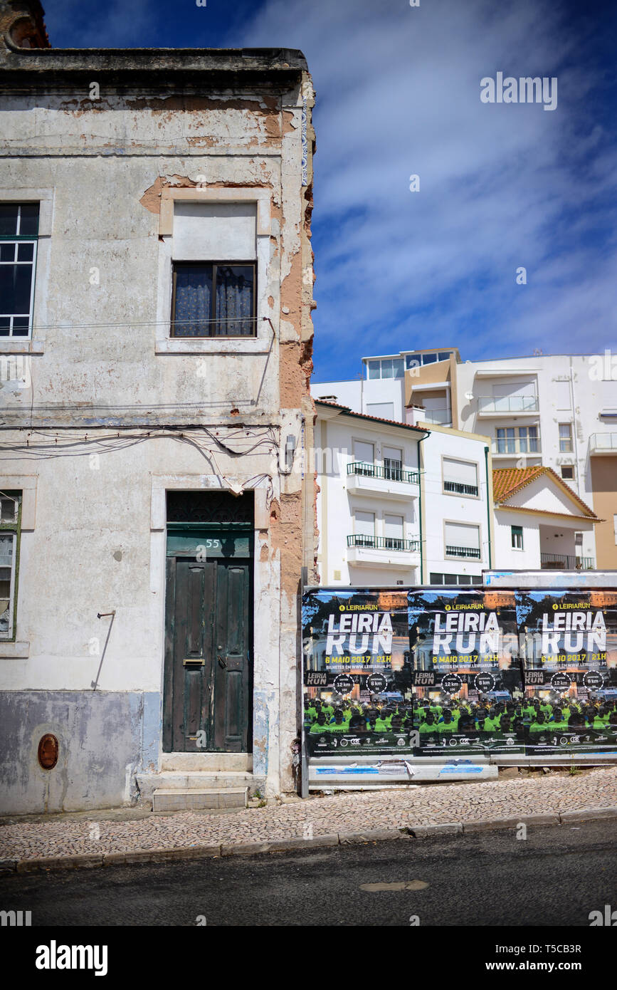 Nazare streets hi-res stock photography and images - Alamy