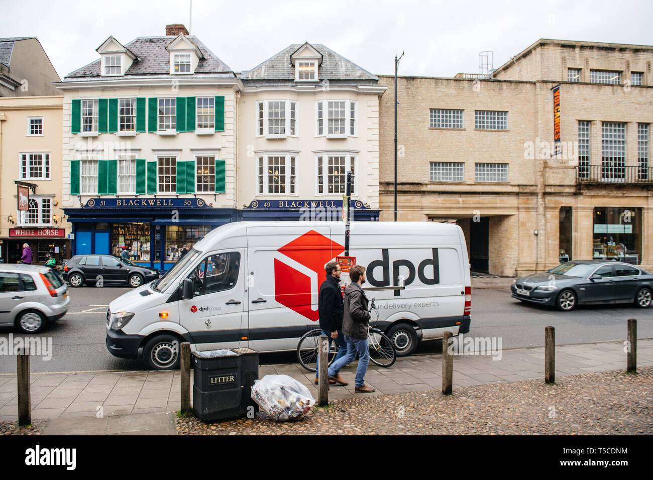 Oxford, United Kingdom - Mar 3, 3017: DPD Delivery Parcel white van in ...