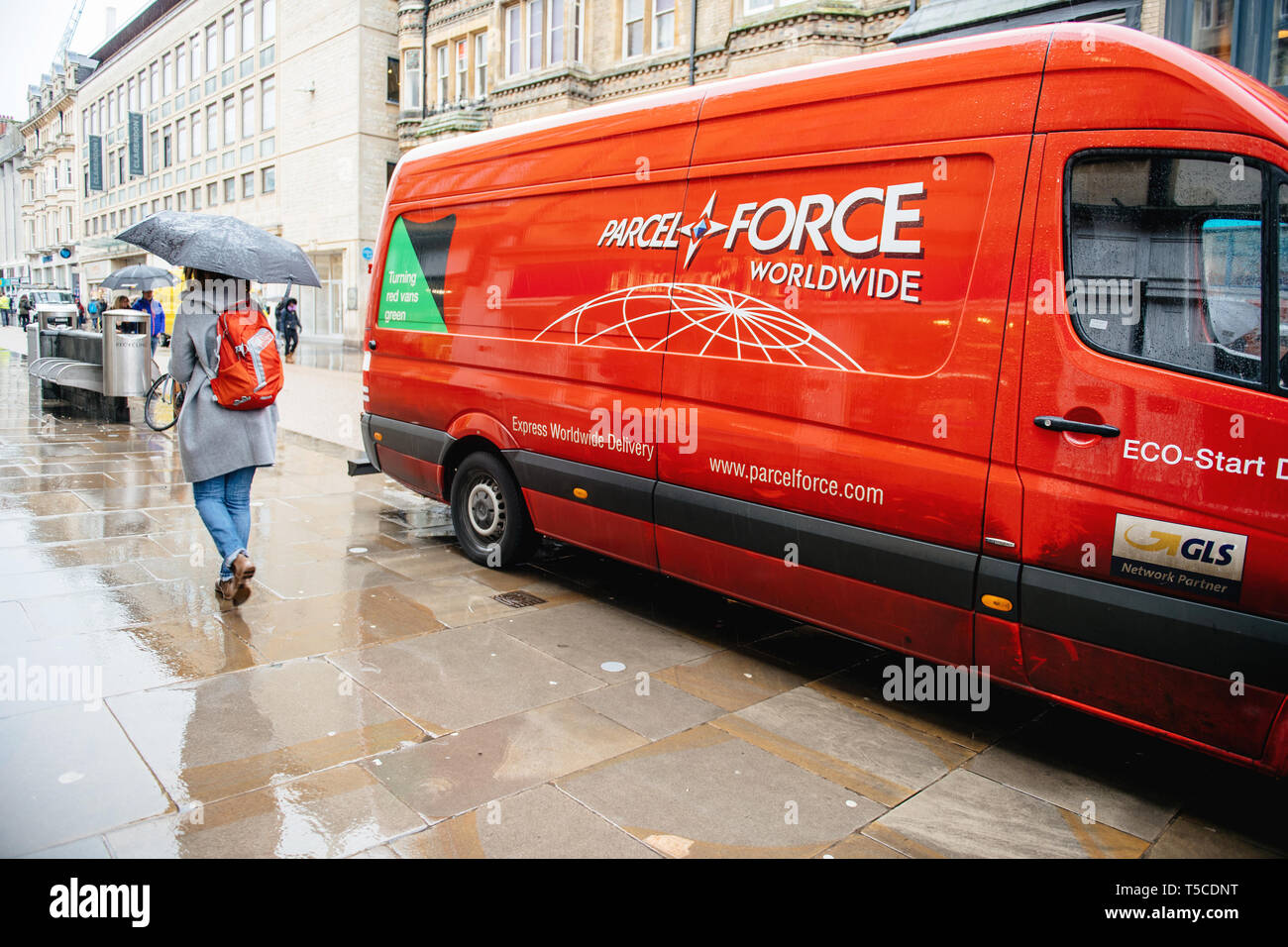 Gls van hi-res stock photography and images - Alamy