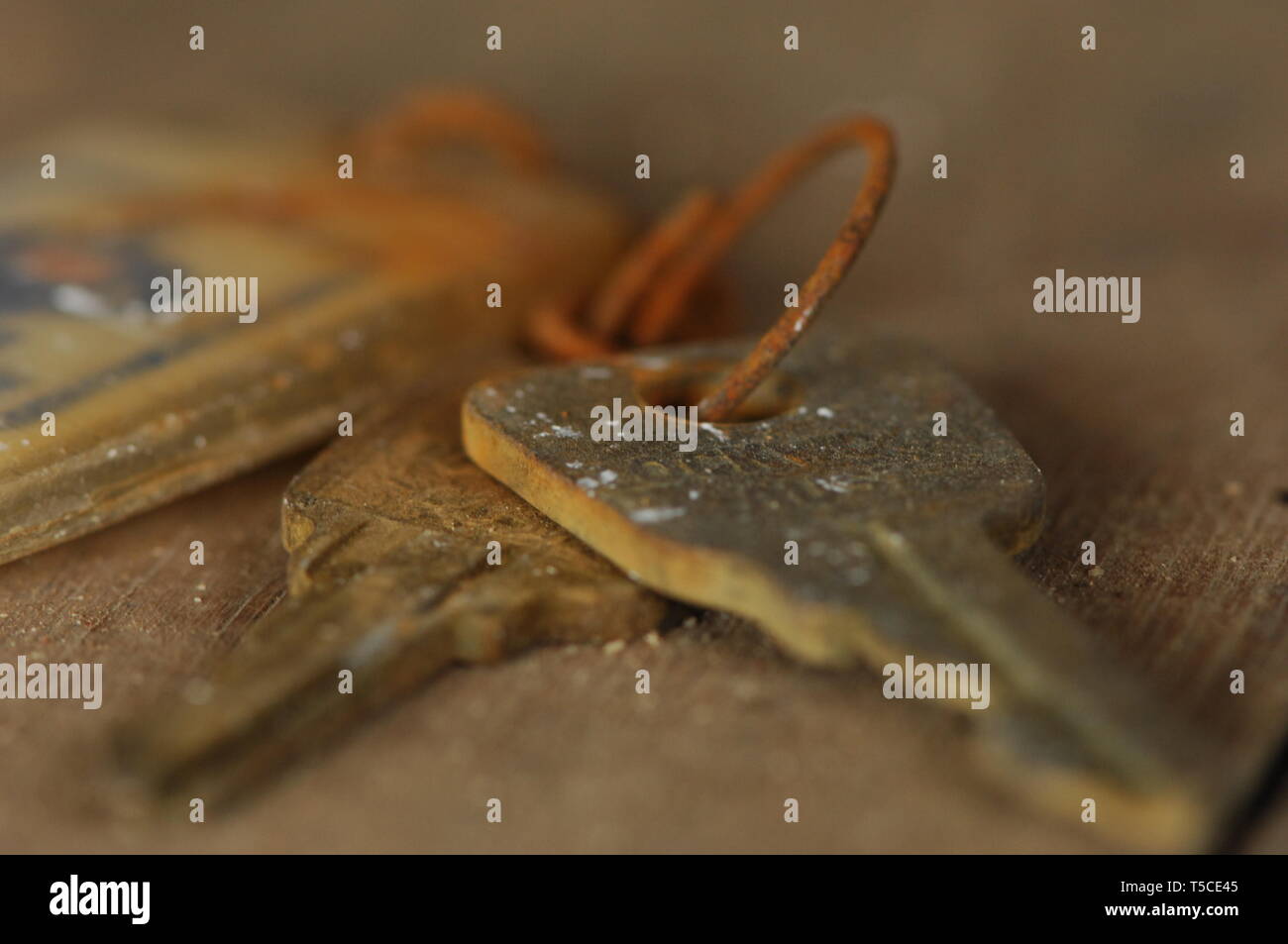 Old rusty keys hi-res stock photography and images - Alamy