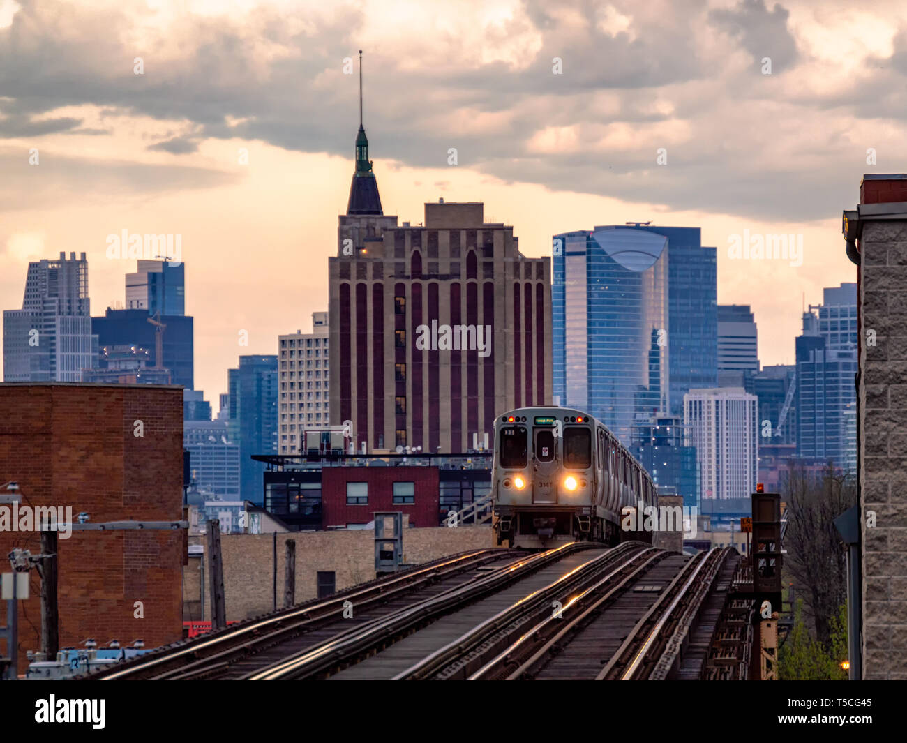 Chicago public transportation and cityscape from Western Avenue train ...