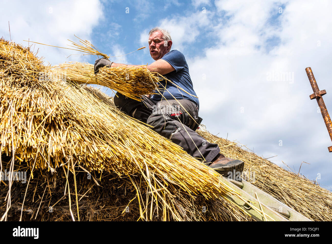 Glengesh Pass, Ardara, County Donegal, Ireland. 23rd April 2019. Master ...