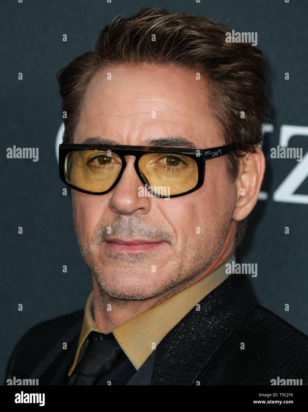 Robert downey avengers audi hi-res stock photography and images - Alamy