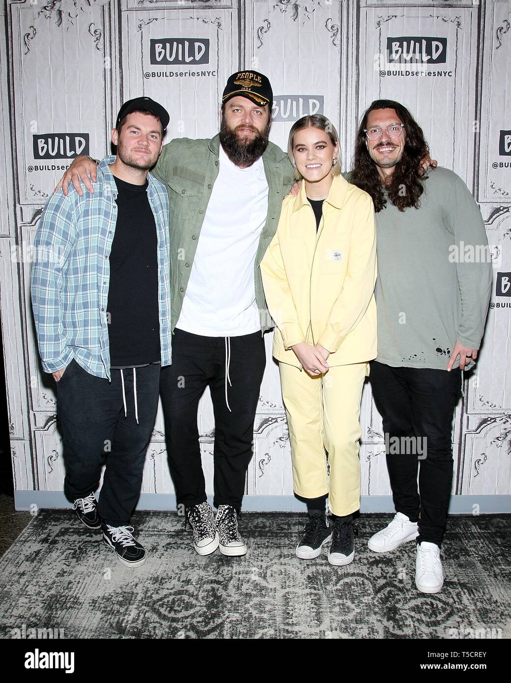 Taya smith hi-res stock photography and images - Alamy