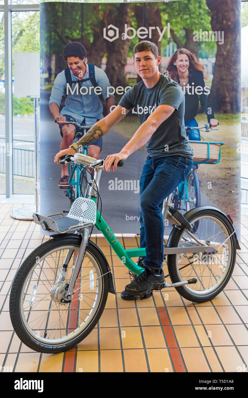 Sitting on beryl bike hi-res stock photography and images - Alamy