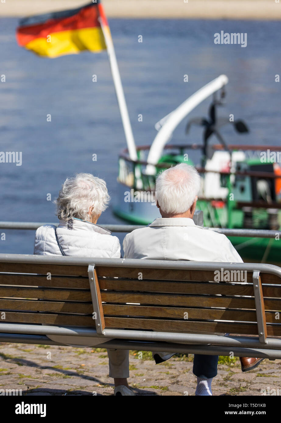 Steamboat landing stage hi-res stock photography and images - Alamy