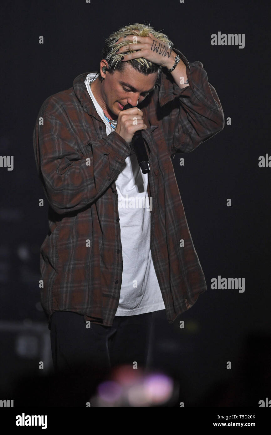 Lany singer hi-res stock photography and images - Alamy