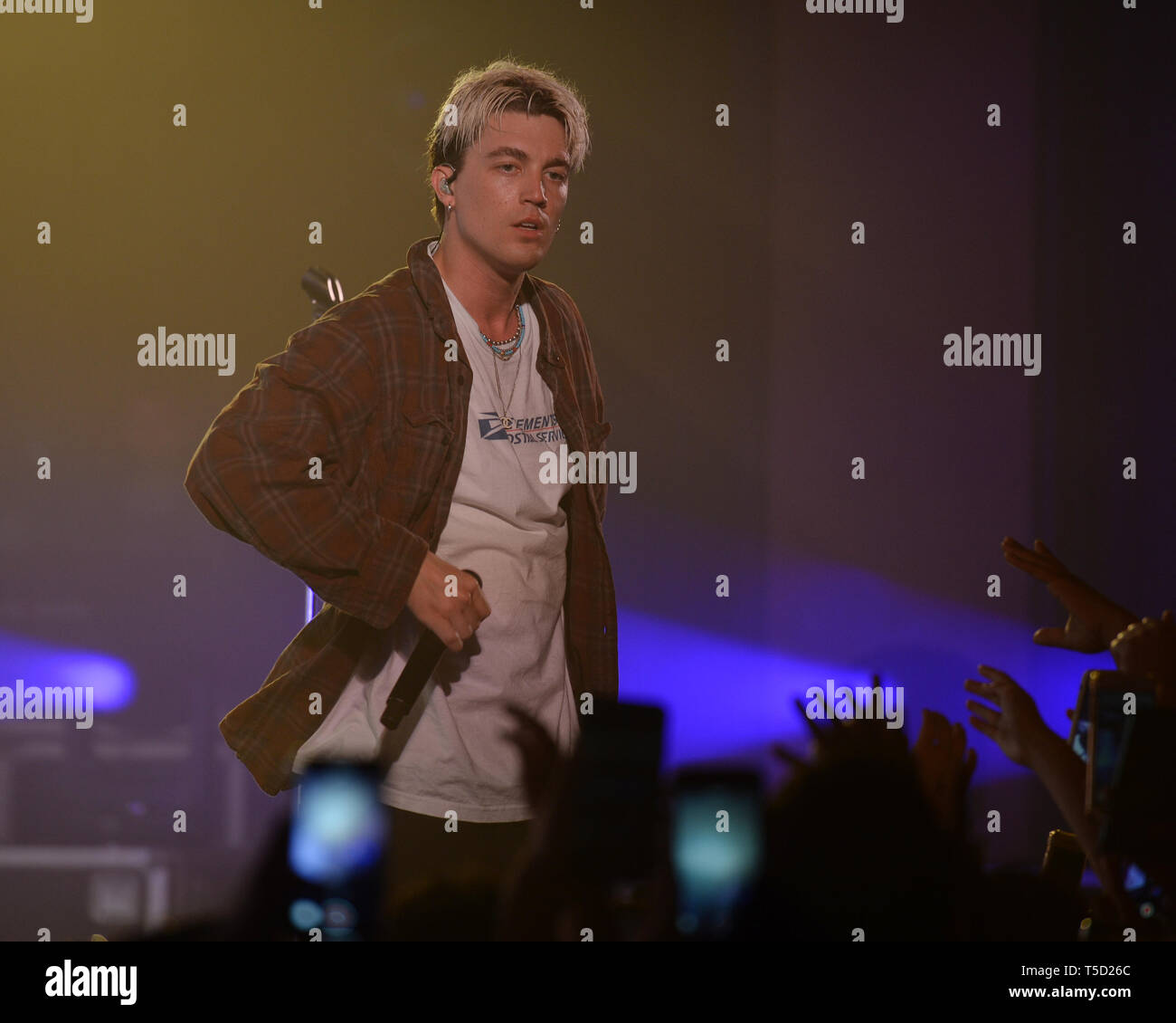 Lany singer hi-res stock photography and images - Alamy
