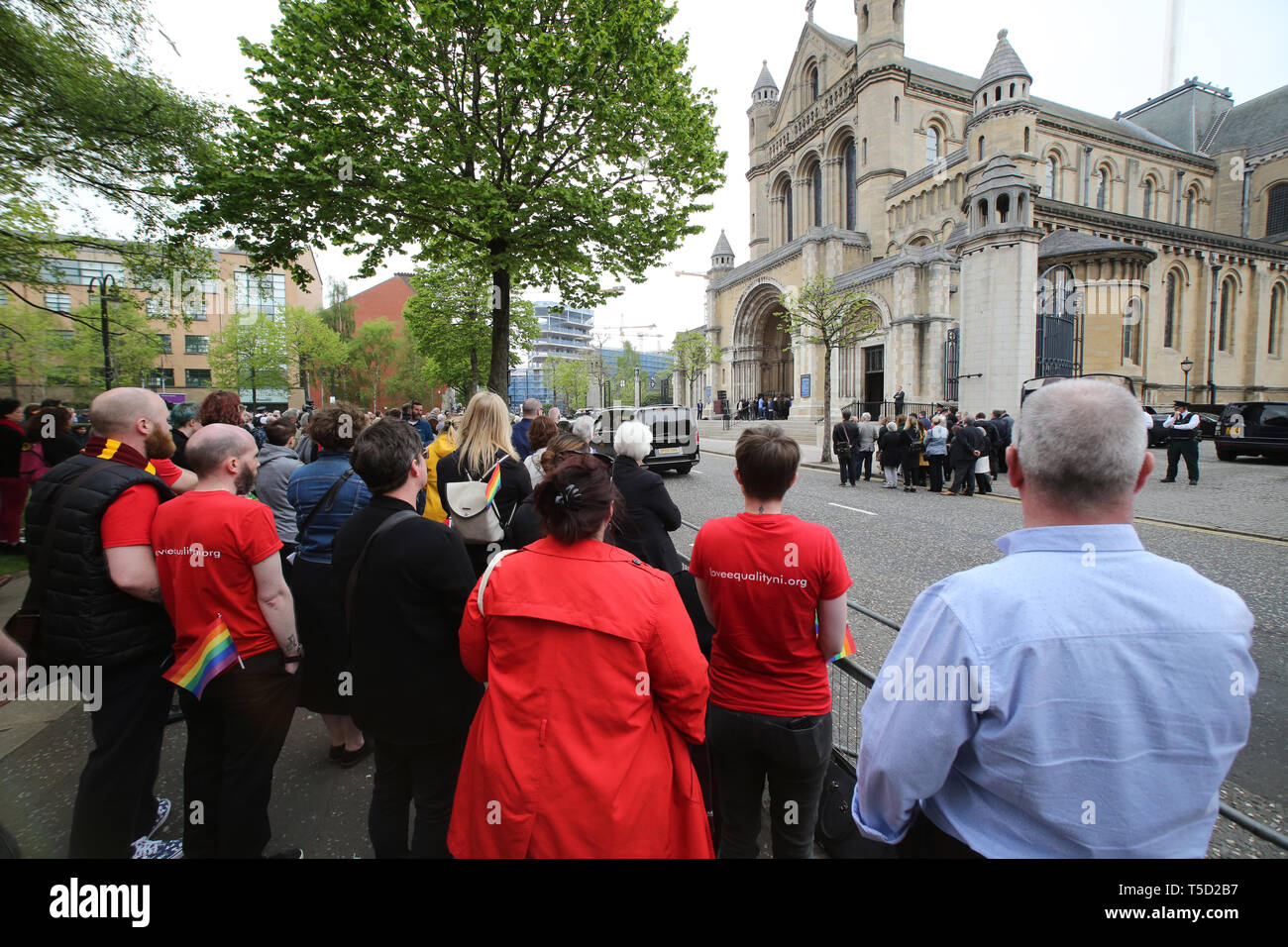 In the creggan estate in derry hi-res stock photography and images - Alamy