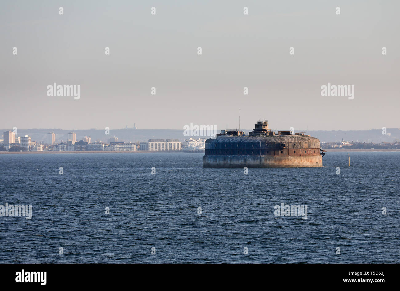 Horse Sand Fort built to protect Portsmouth Dockyard against a possible ...