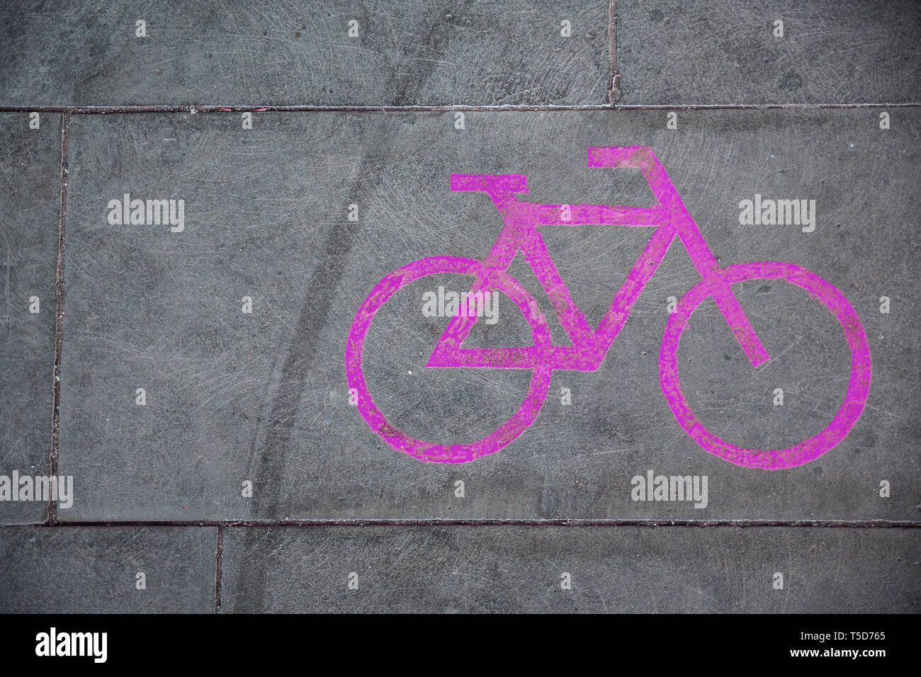 Pink cycle lane hi-res stock photography and images - Alamy